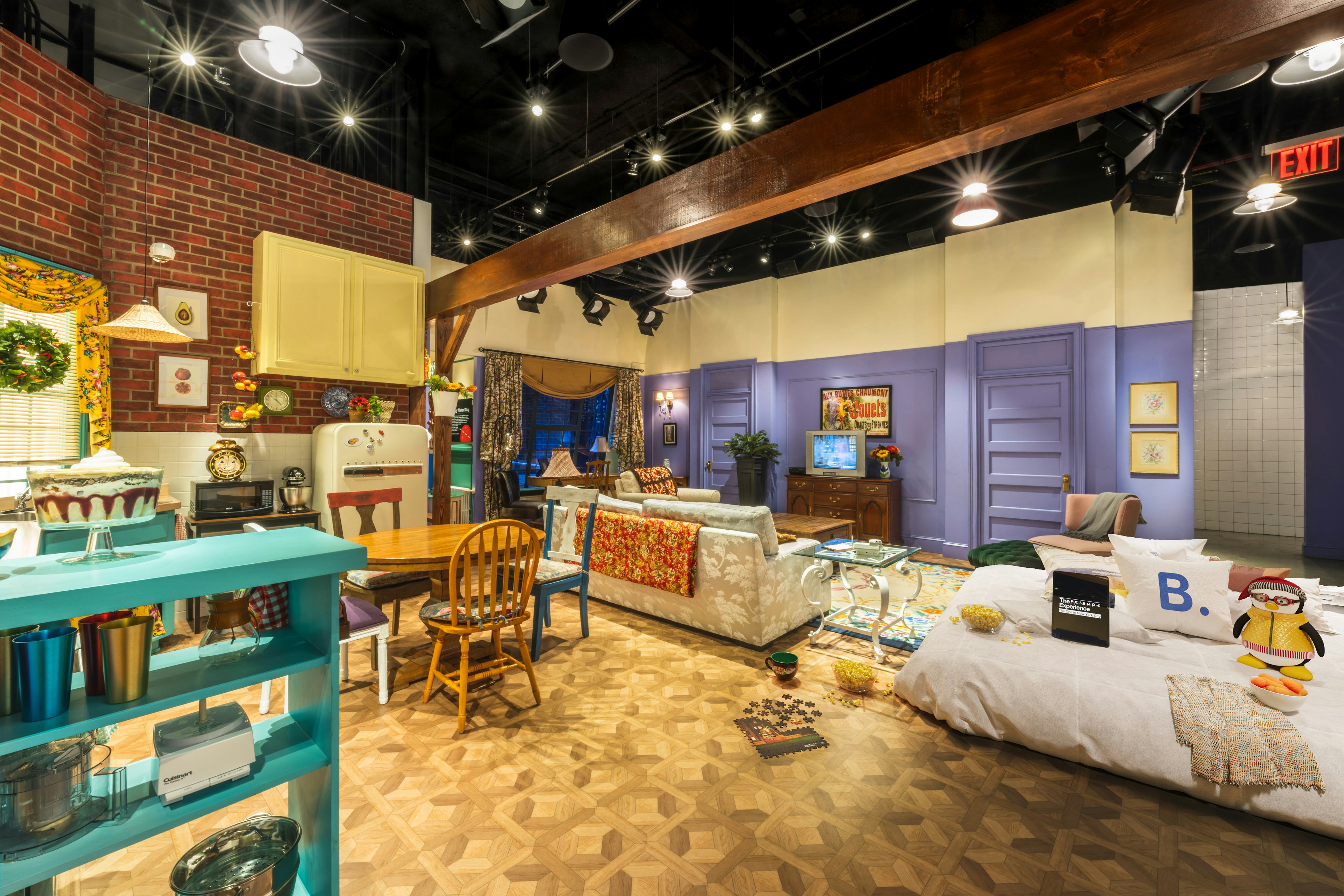 'Friends' TV Show-Inspired Experiences, Events To Visit Central Perk IRL