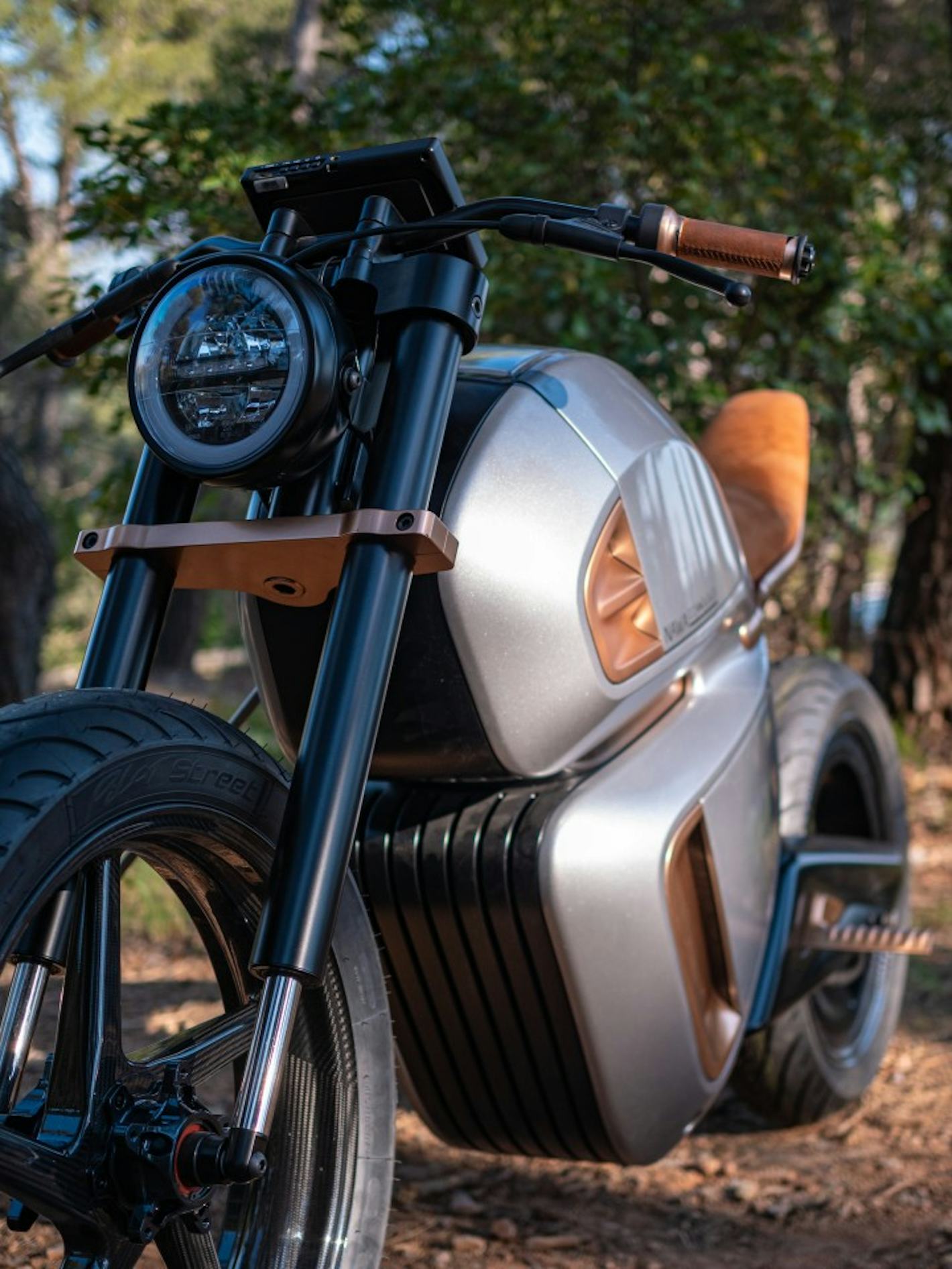 This beautiful hybrid-electric motorcycle uses a supercapacitor to ...