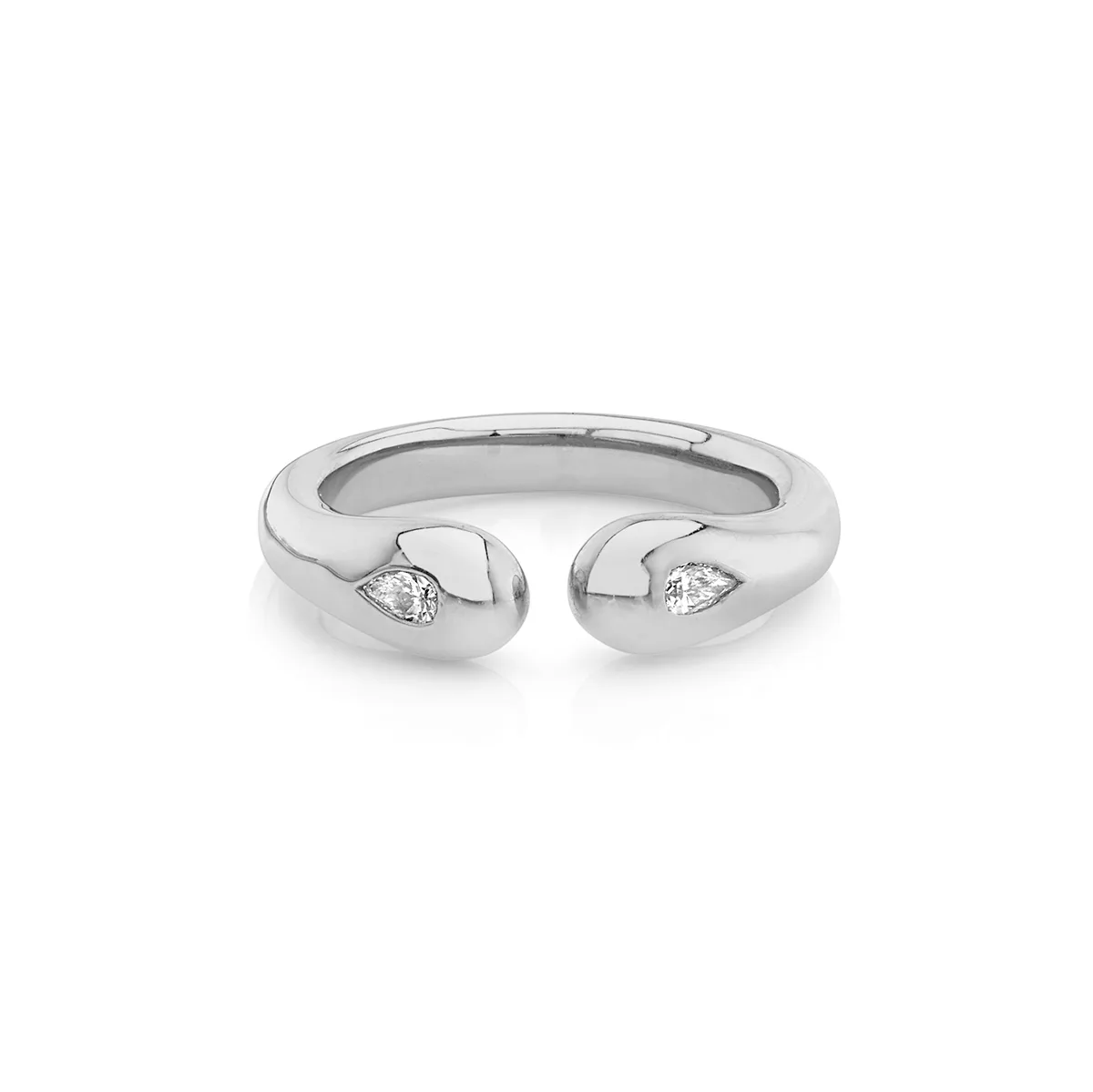 15 Flush Setting Engagement Rings For The Unique Bride