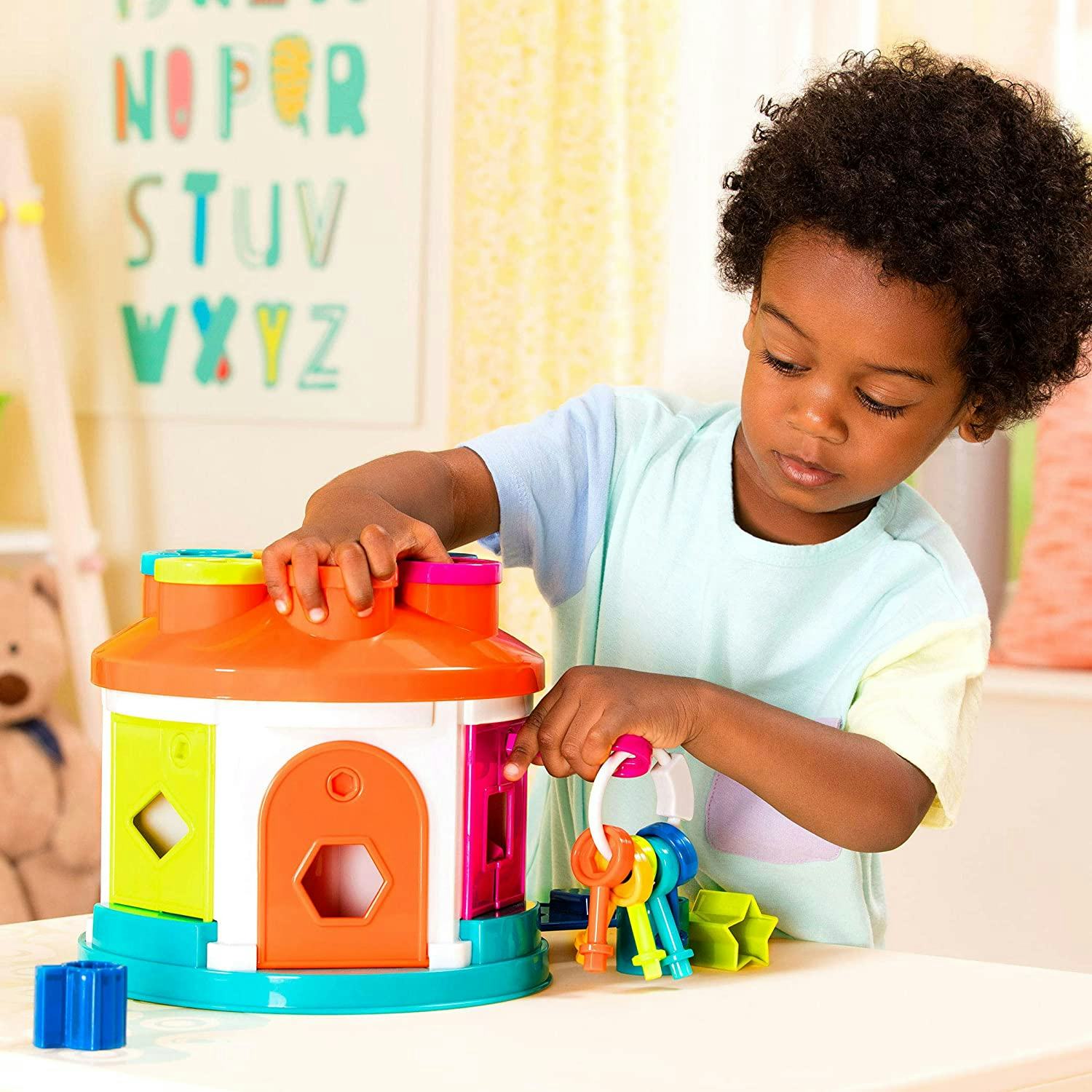 21 Best STEM Kits For Kids