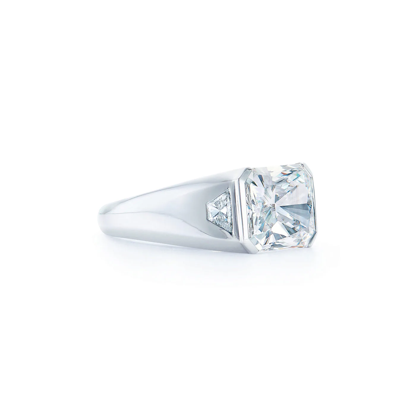 15 Flush Setting Engagement Rings For The Unique Bride