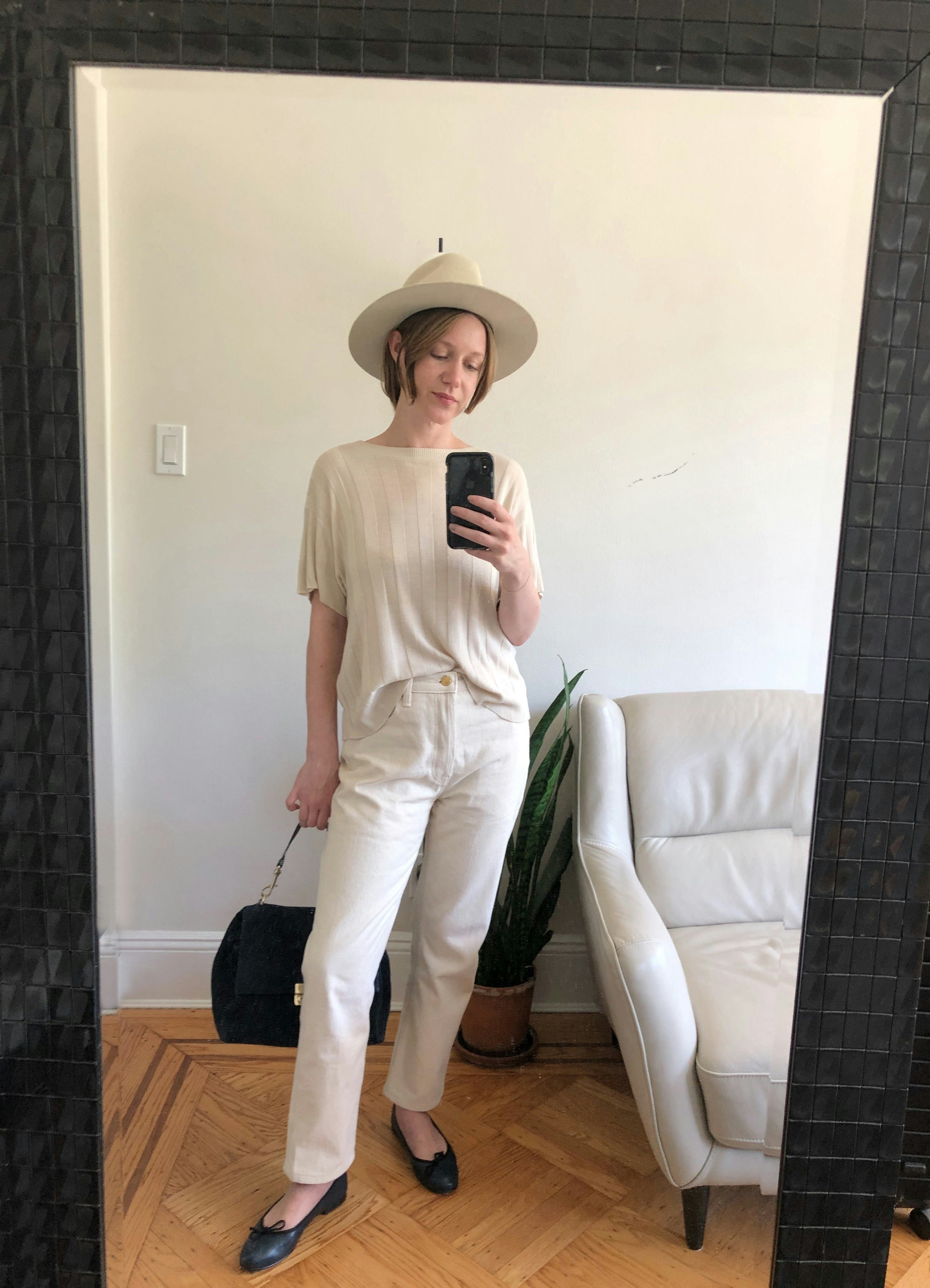 5 Vintage White Jeans Outfits I'm Wearing — Inspired By My Retro Icons