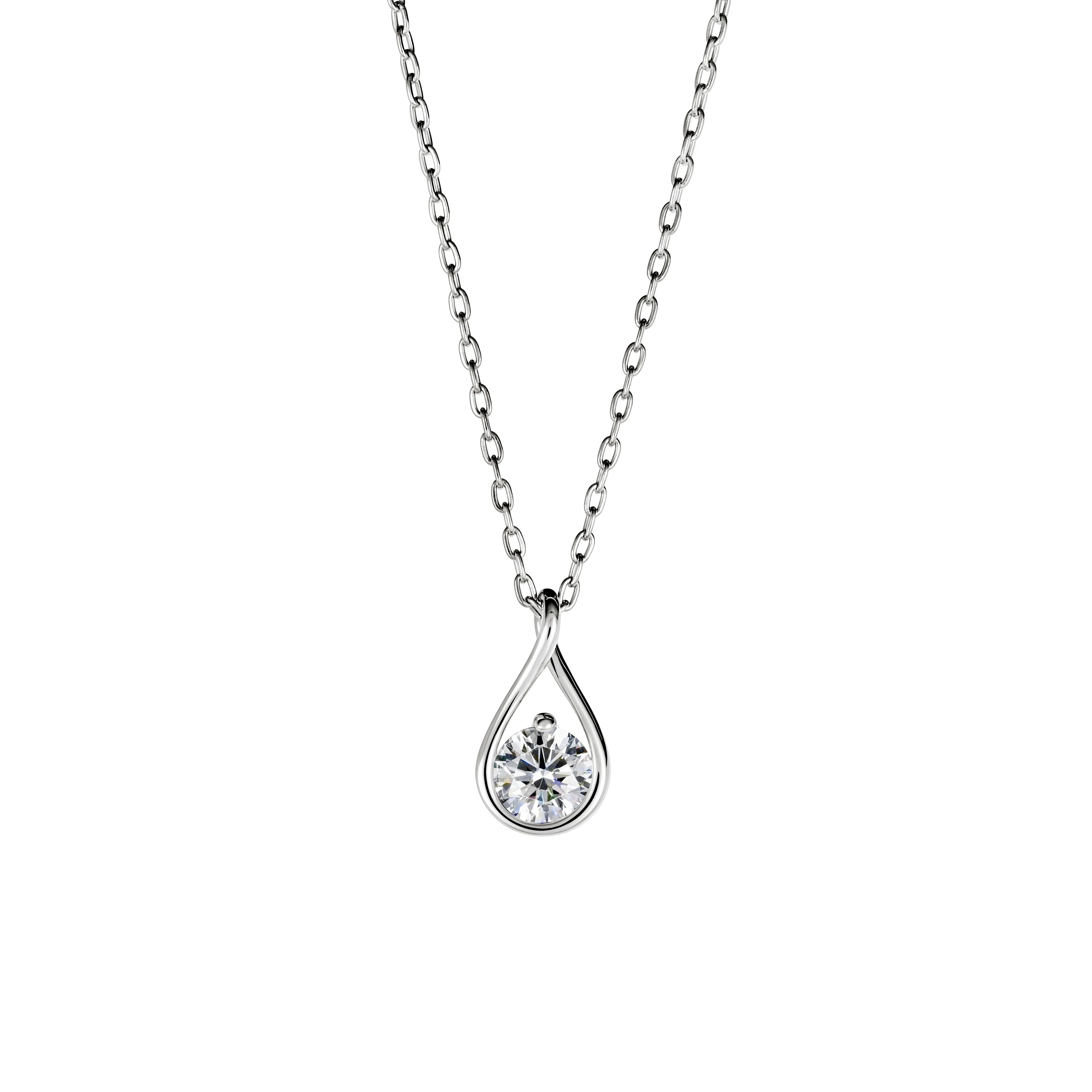 Ashley Graham On Pandora’s Sustainable Lab-Created Diamond Collection ...