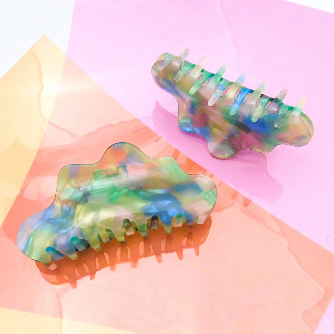 Y2K Hair Clips Are the Must-Have Accessory of the Summer