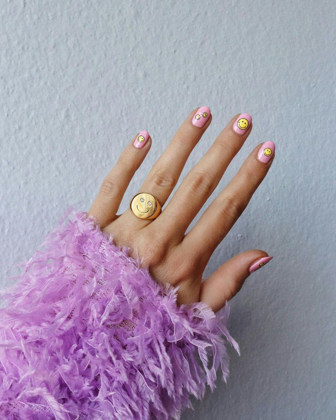 7 ‘90s-Inspired Nail Art Designs To Use For Your Next Manicure