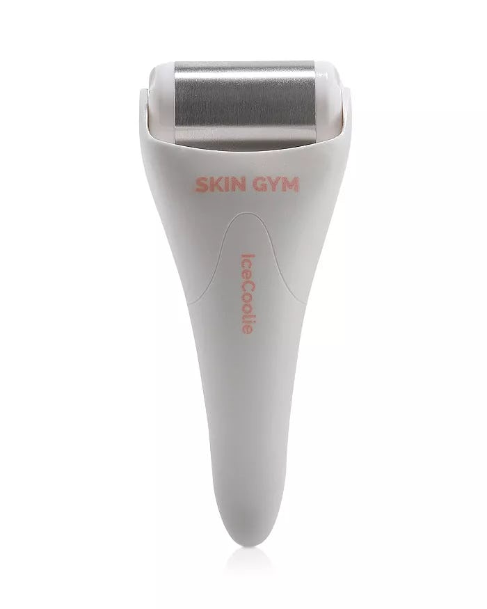 The $9 Face Ice Roller Ball From Amazon I Swear By For De-Puffing