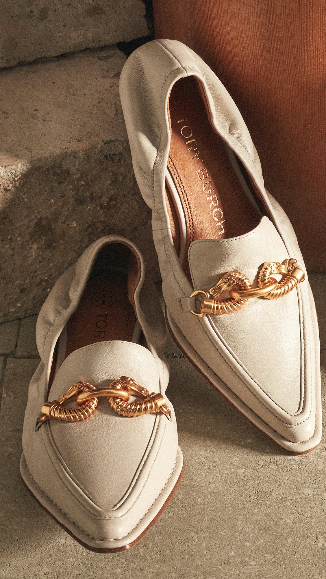 10 Summer Flat Trends Stylish Women Are Living In