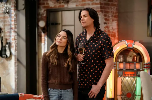 5 iCarly Outfits From The Reboot I Can't Wait To Copy