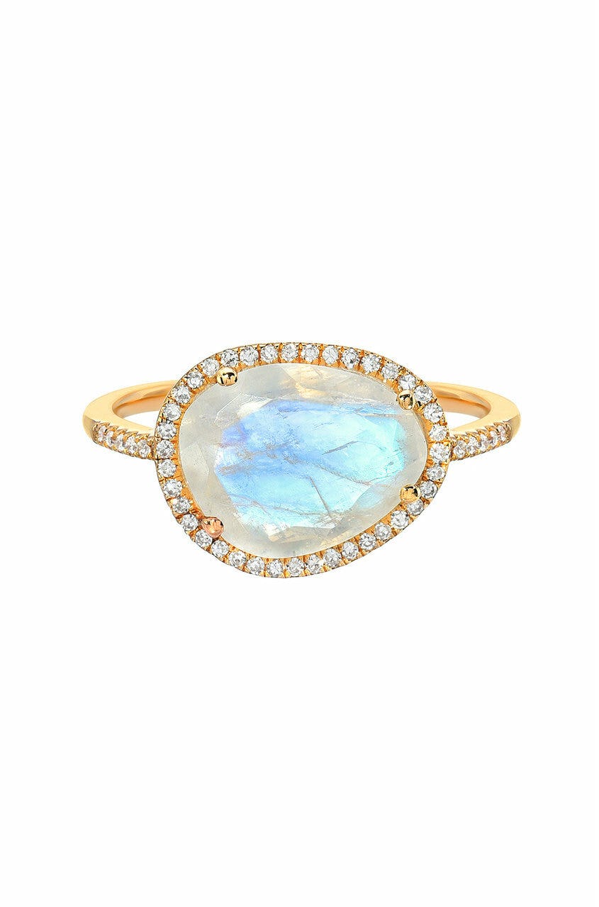 14 Moonstone Engagement Rings That'll Take Your Breath Away