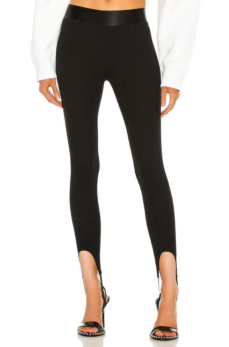 '80s Outfits Are Popular Again For This Simple Reason