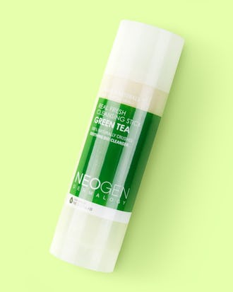 Cleansing Sticks Are The Ultimate Lazy Girl Beauty Product