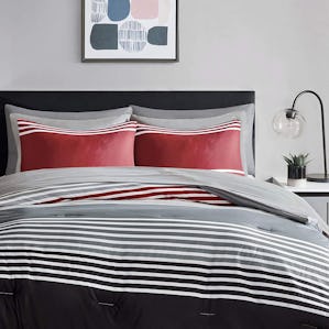 The 16 Best College Bedding Sets For 2022