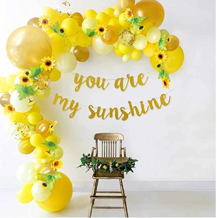 15 Sunflower Baby Shower Ideas: Favors, Decorations, Invitations, & More
