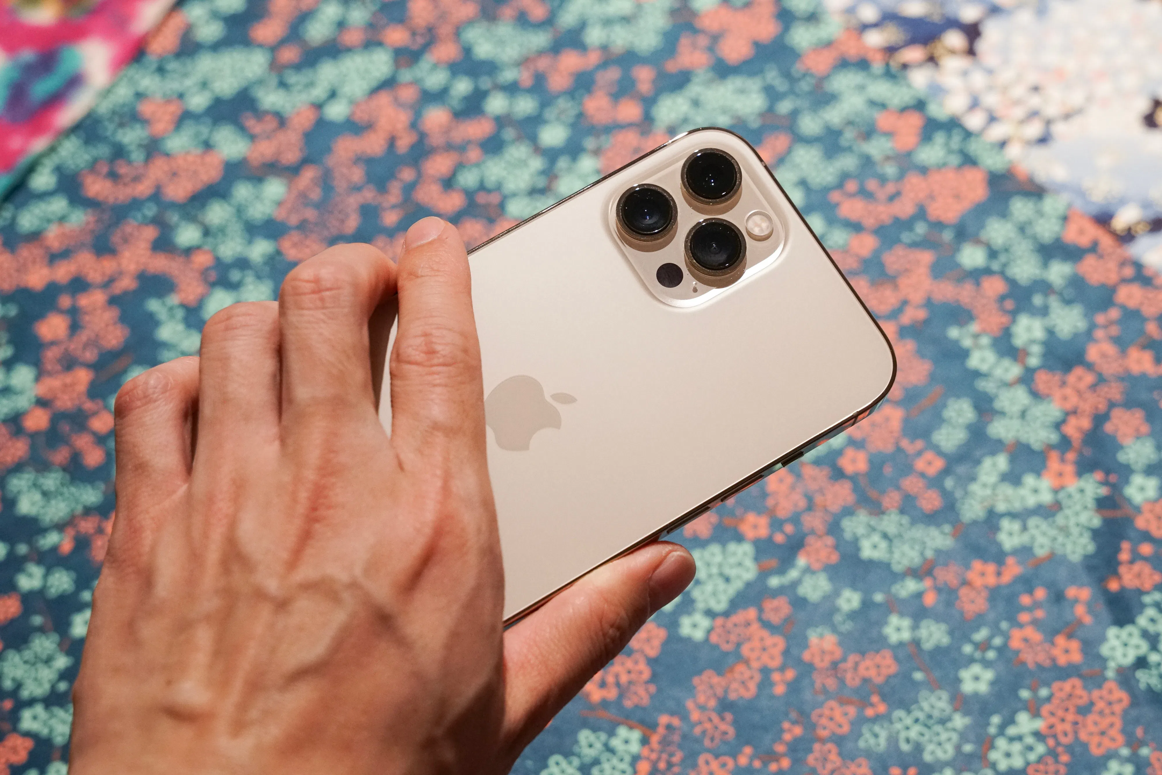 These shots from the 2021 iPhone Photography Awards will blow you away