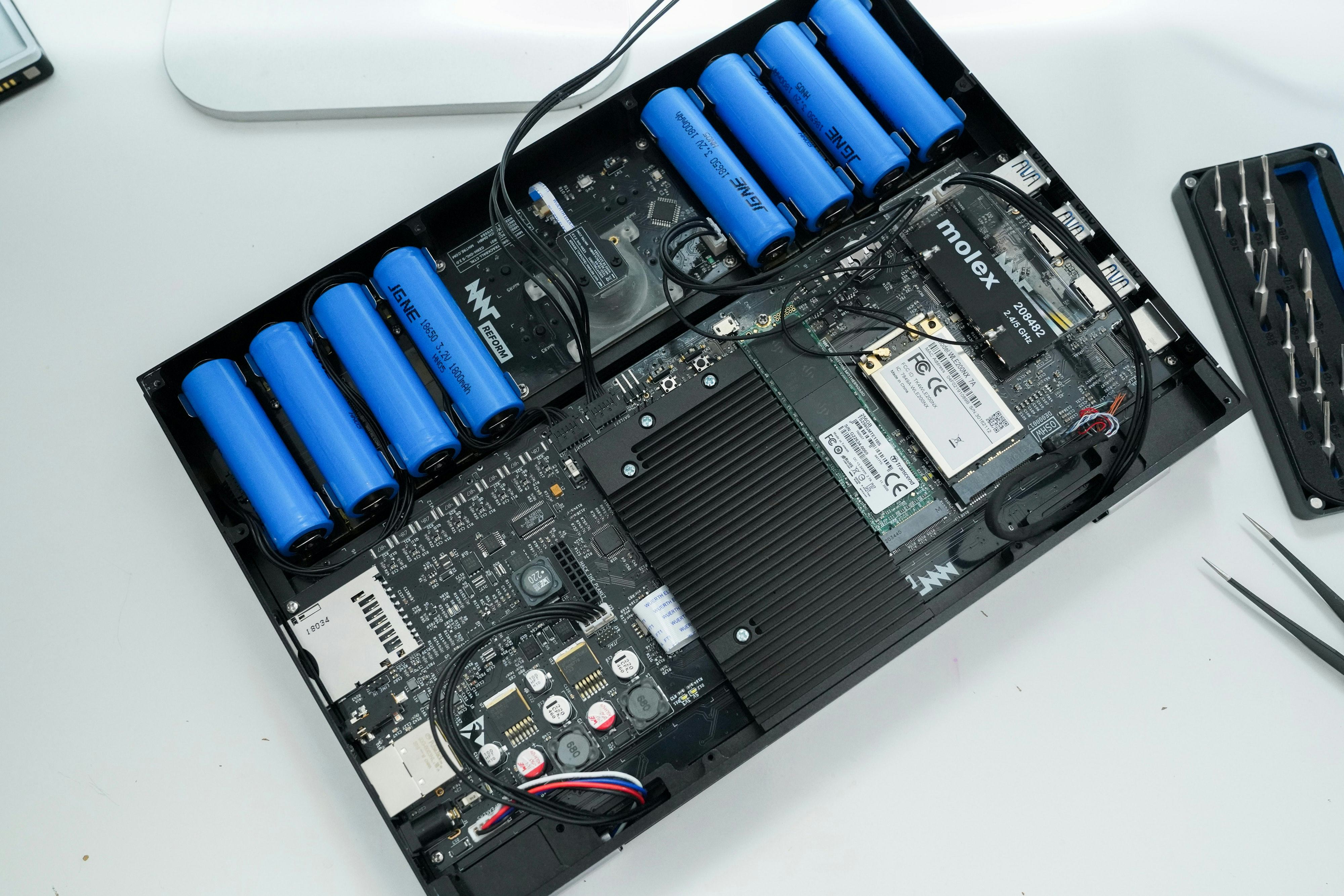 MNT Reform: Building my own laptop