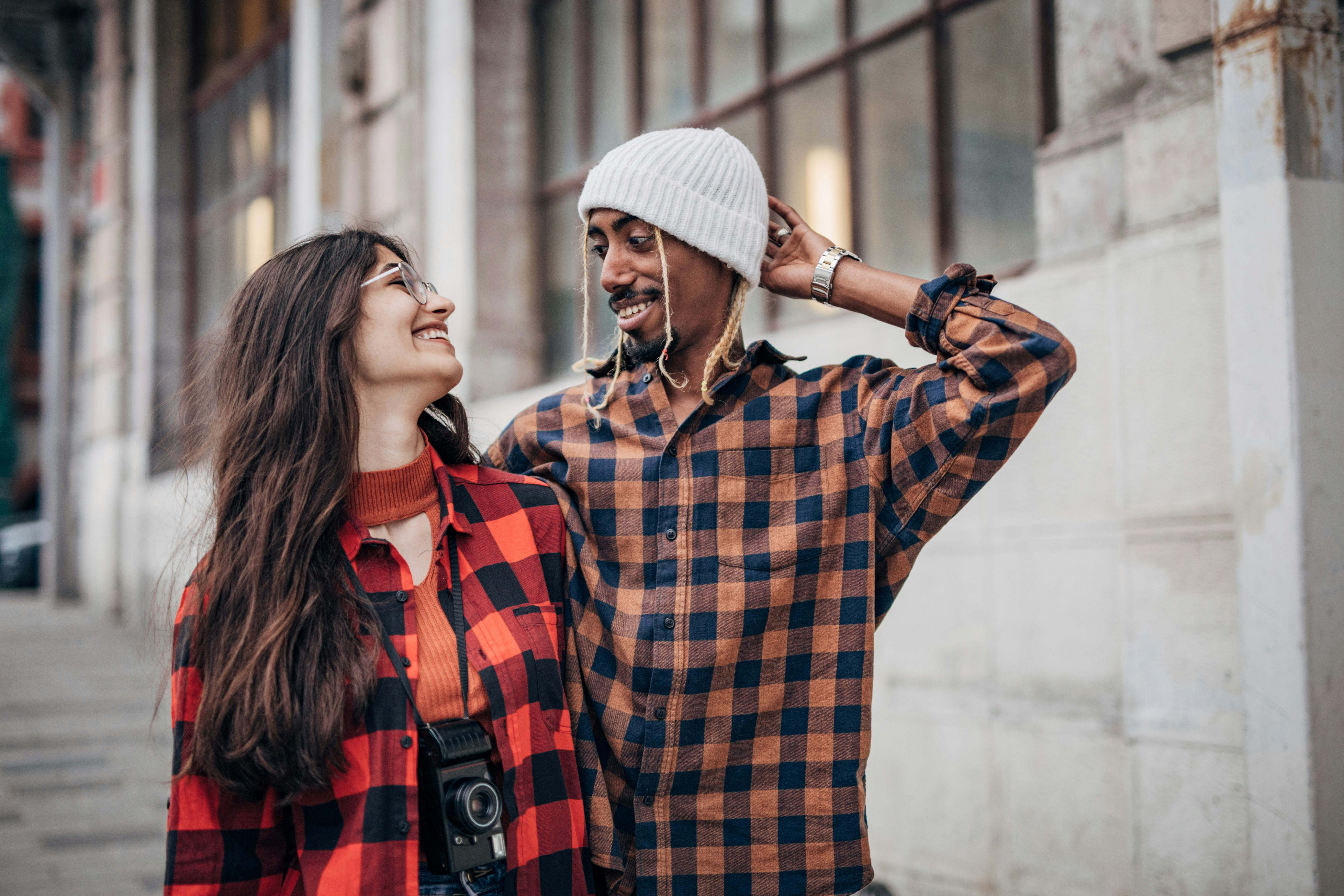 7 Things That Happen When You’re A Hopeful Romantic Vs. A Hopeless Romantic