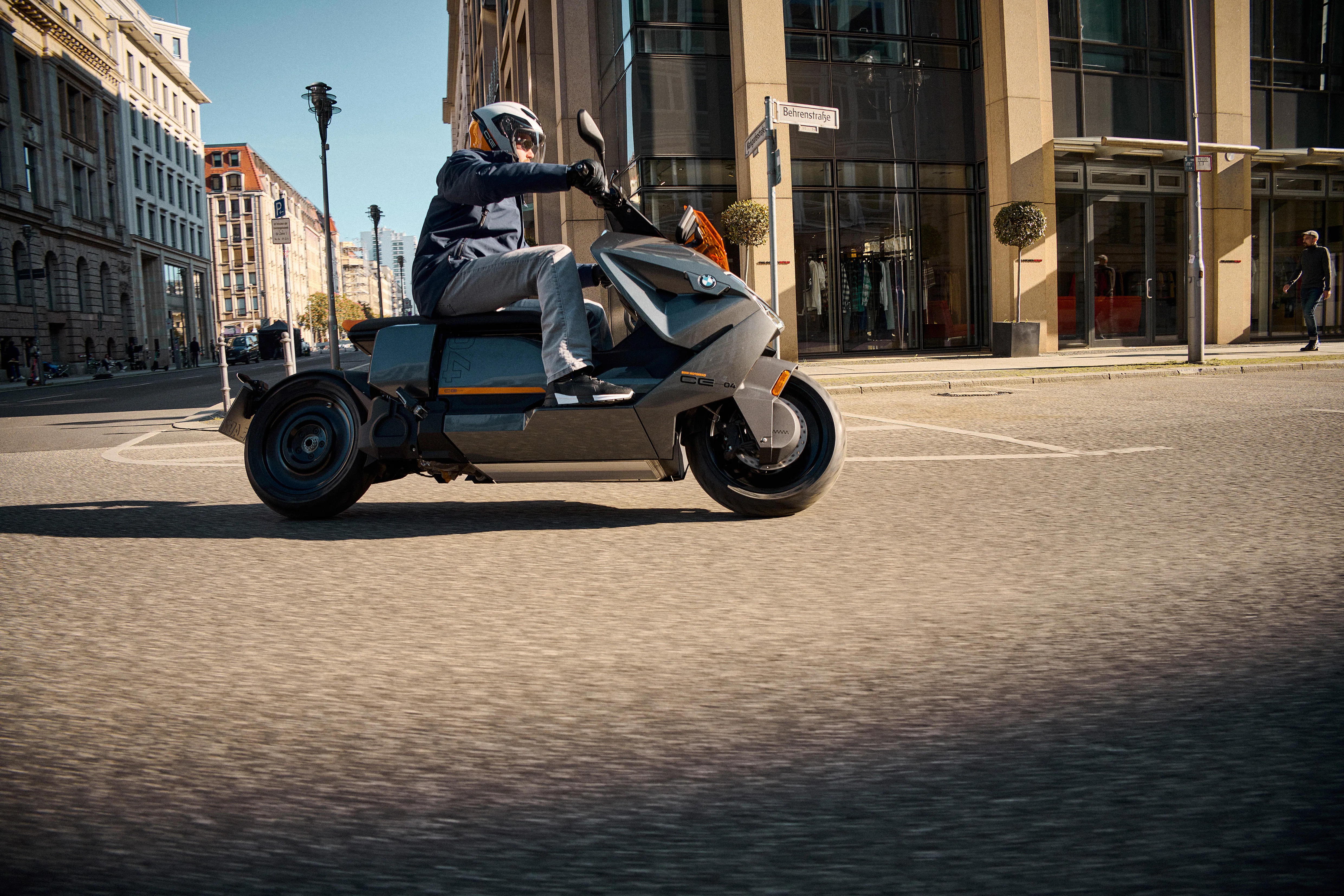 BMW’s just revealed everything about its futuristic electric scooter