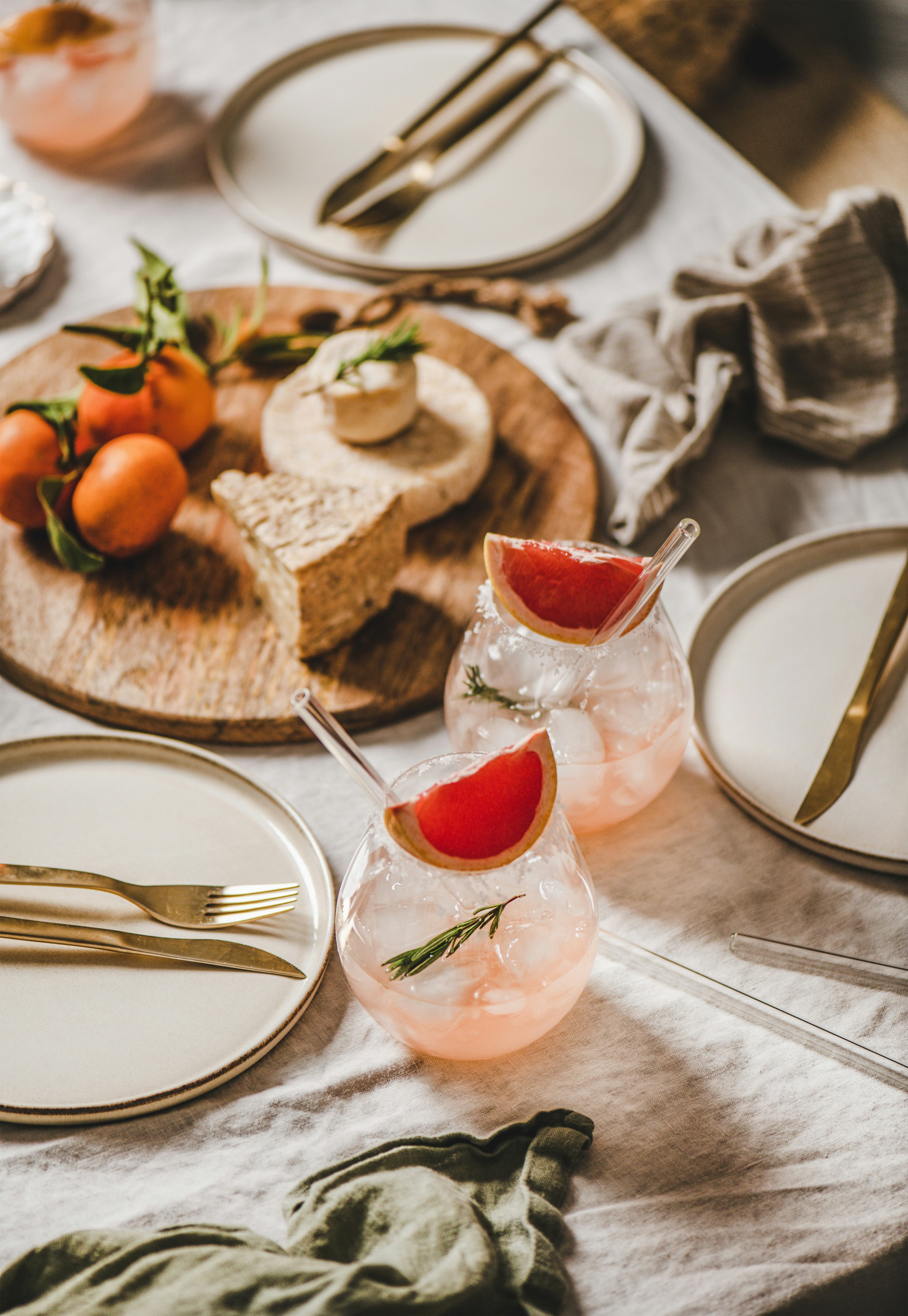 8 Cocktail & Cheese Pairings To Try At Your Next Outdoor Party