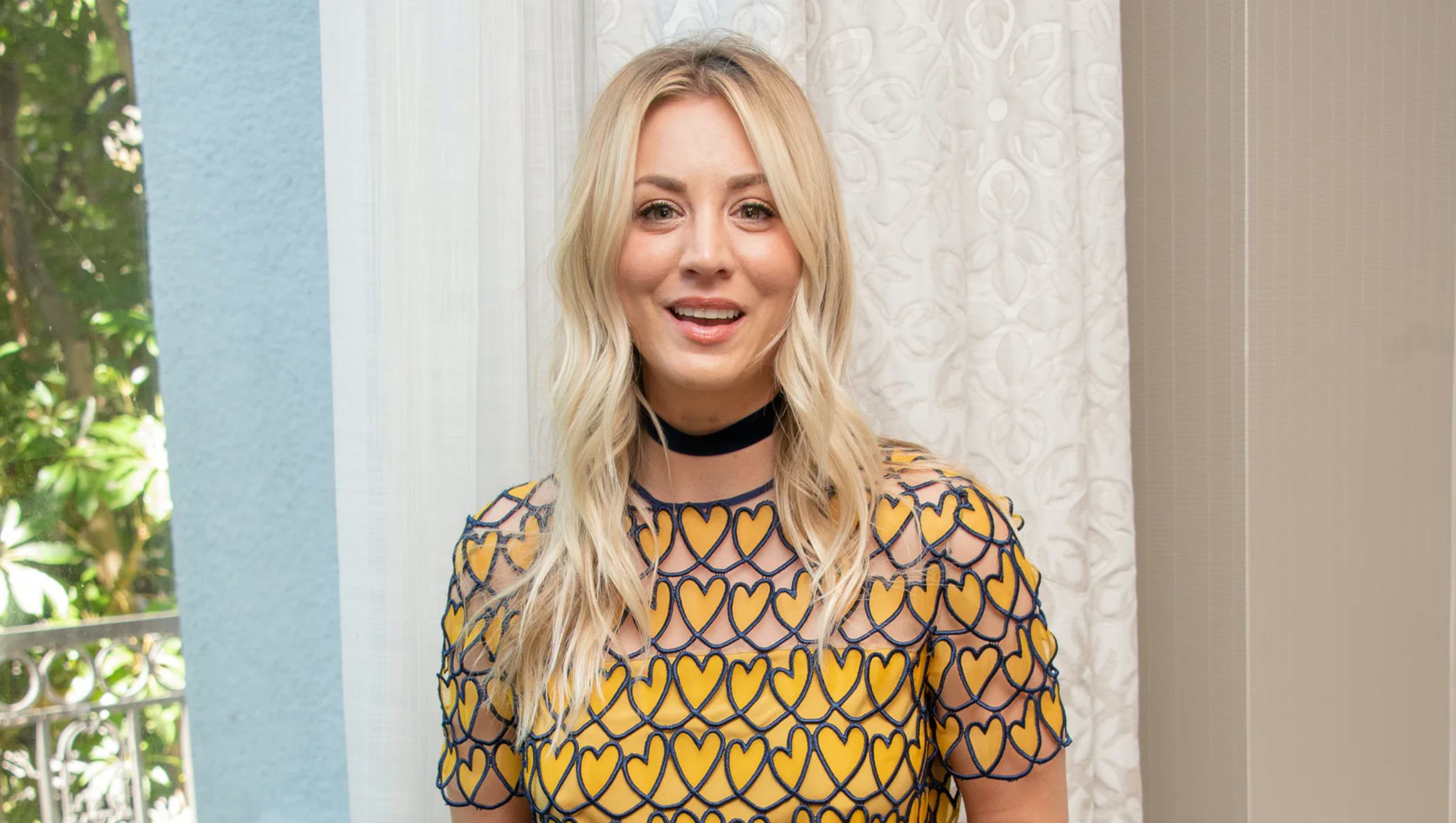 Kaley Cuoco On 'The Flight Attendant' Season 2 & Golden Globes Loss