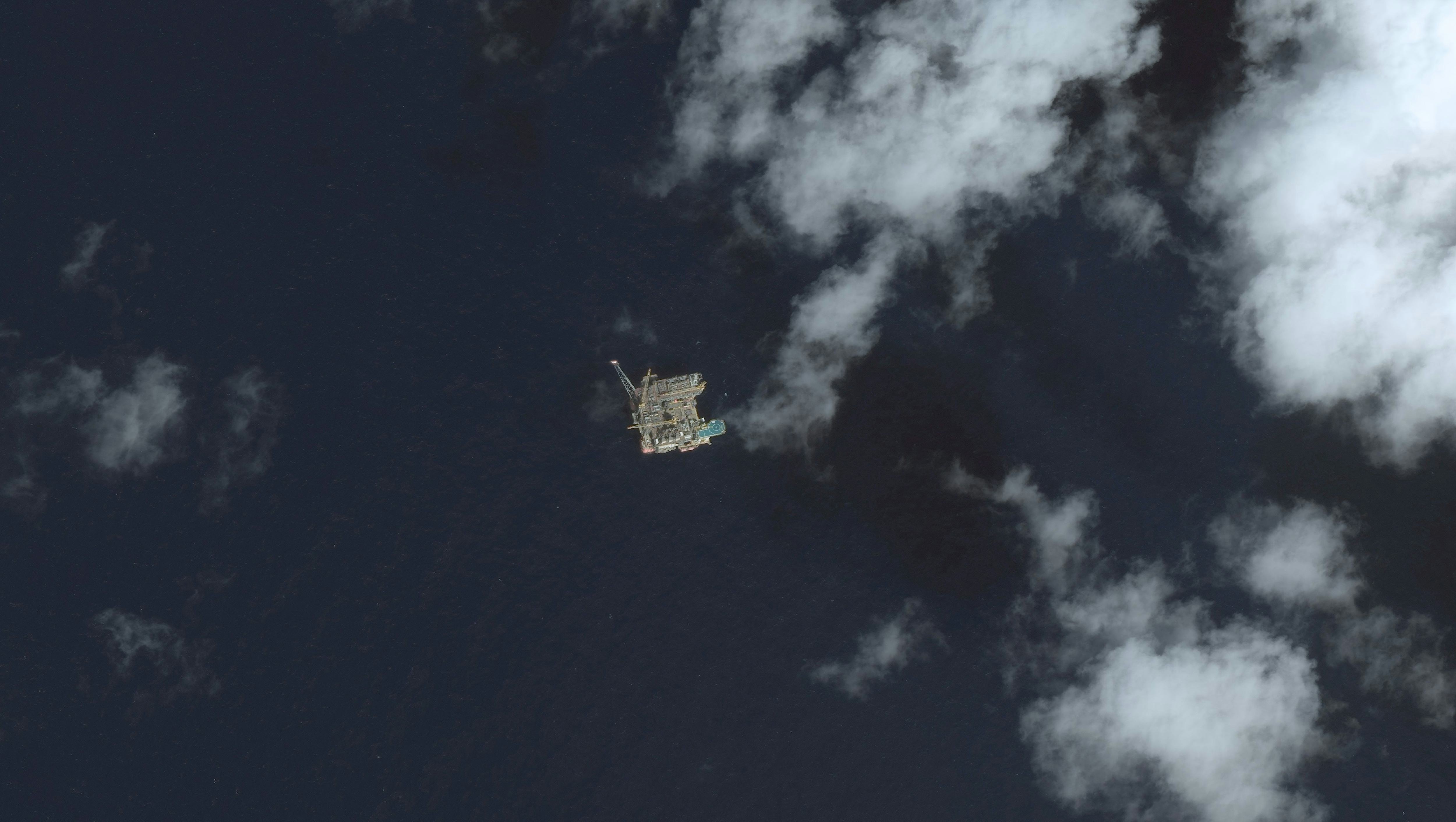 Underwater gas leak: The "eye of fire" video is a story too few are ...