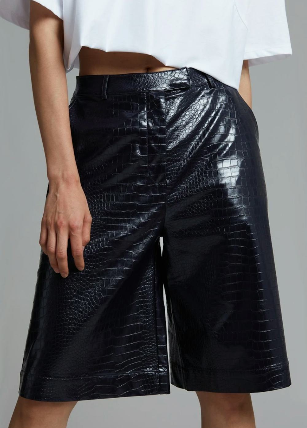 9 Fall 2021 Fashion Trend Predictions, From Baby Tees To Westernwear