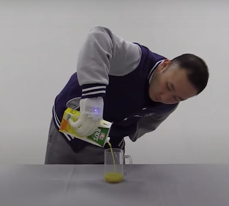 MIT's inflatable bionic hand is a cheap leap forward for prosthetics