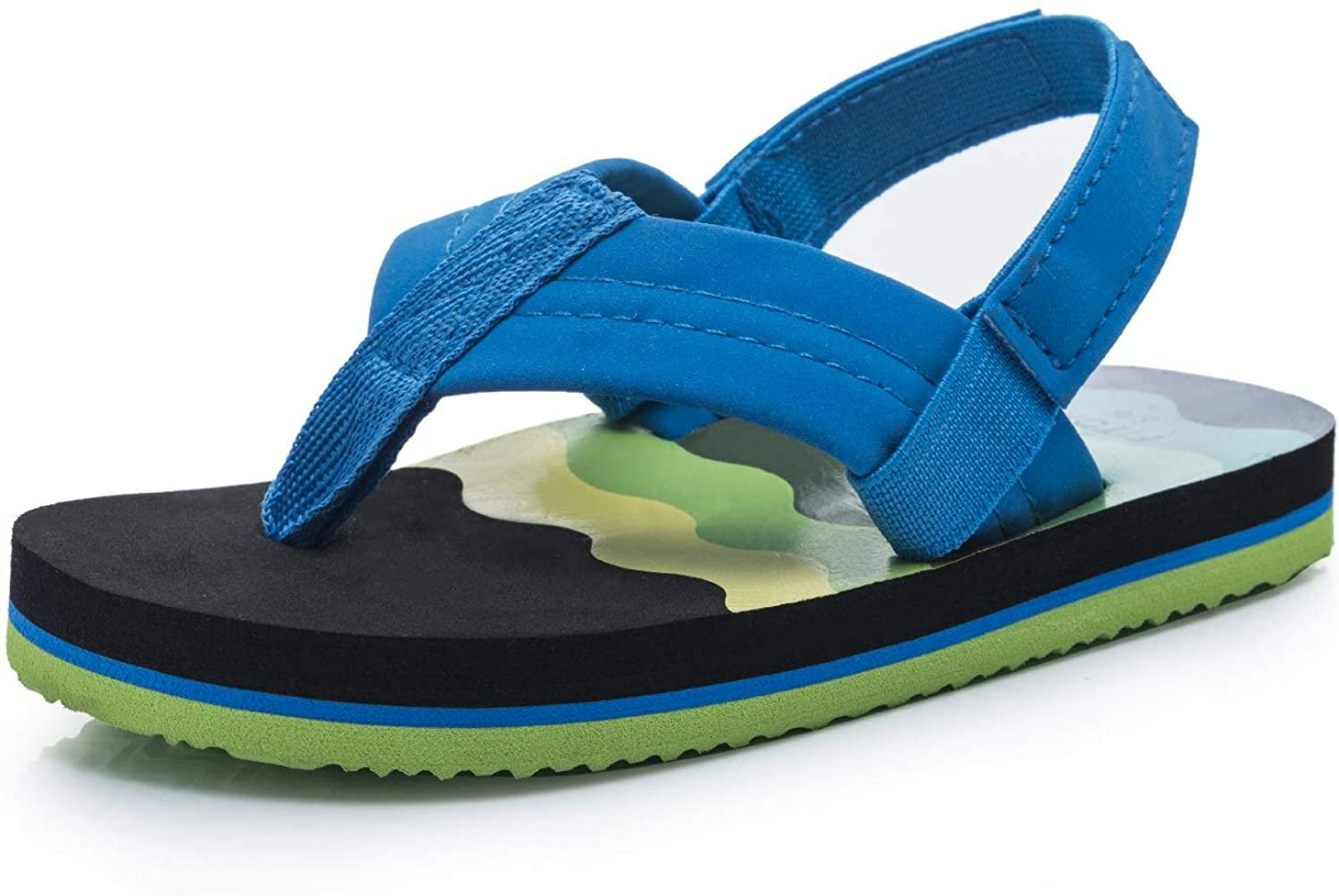The 7 Best Flip-Flops For Kids