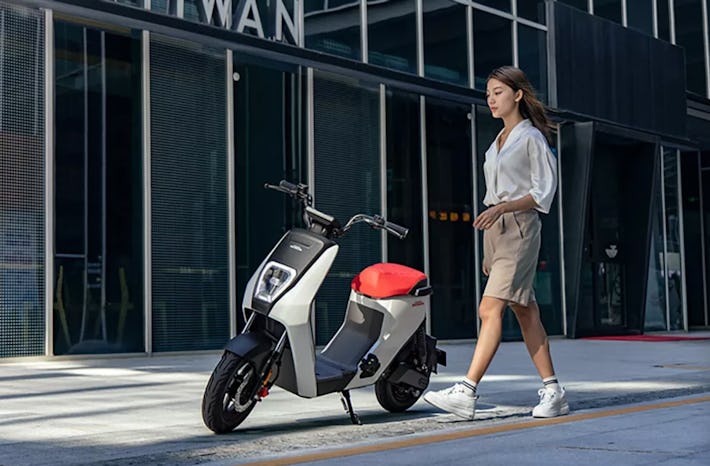Honda's new U Be is a sit-down electric scooter that costs just $475