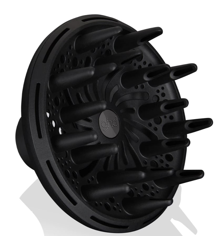 How To Use A Diffuser To Style Curly Hair & Minimize Frizz