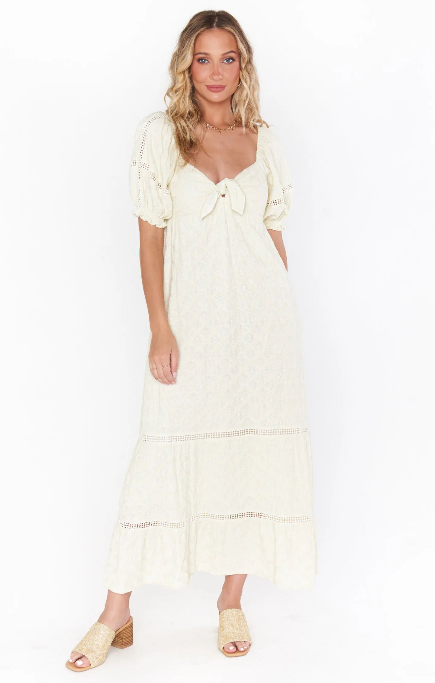 7 Cottagecore Aesthetic Outfits For Summer & Fall