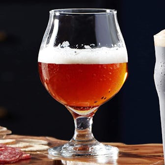 The 7 best IPA glasses to maximize your brew's flavor