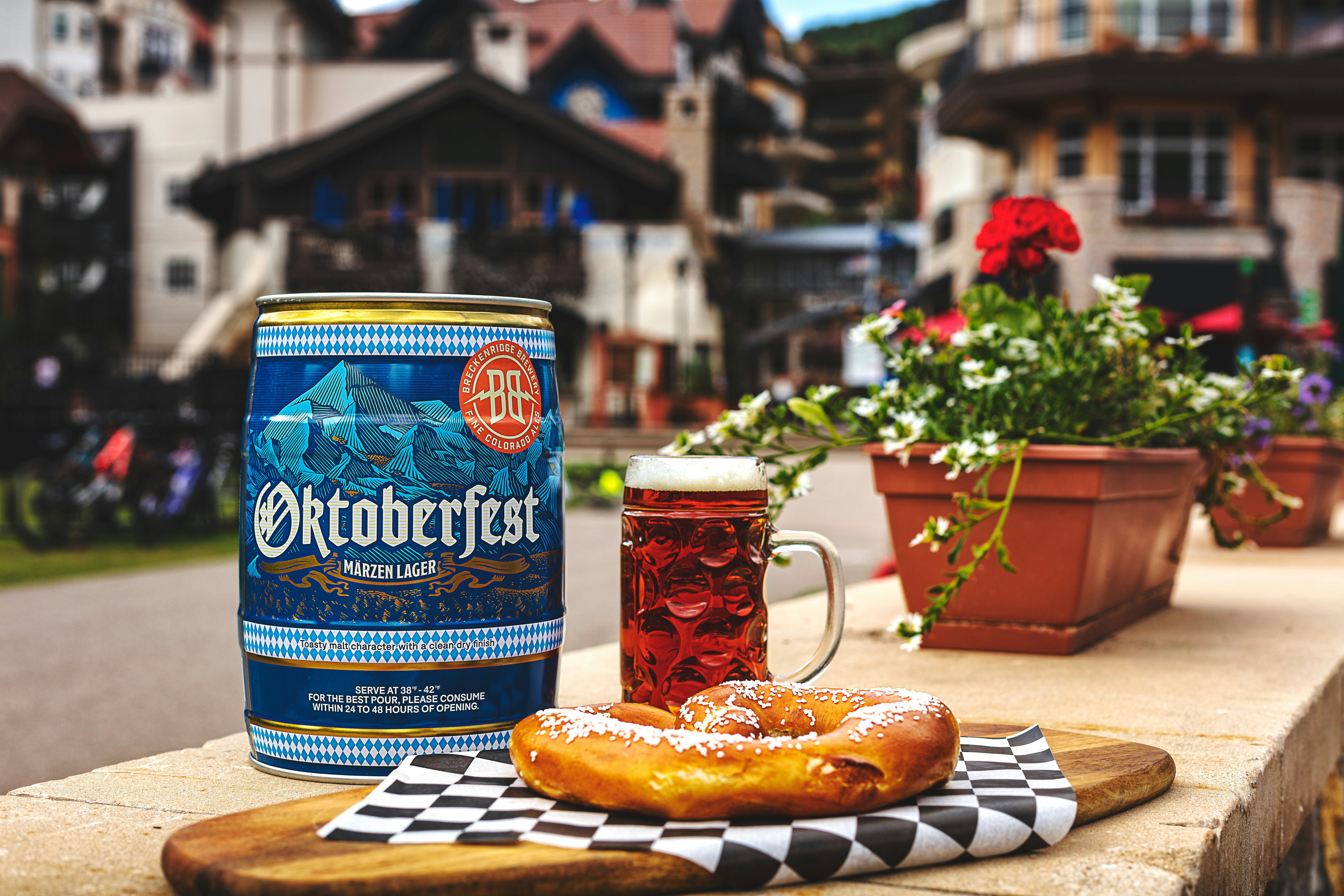 11 Oktoberfest Beers With Fall & Pumpkin Flavors