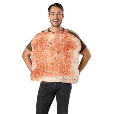 9 Punny Halloween Couples Costumes That'll Have You Howling