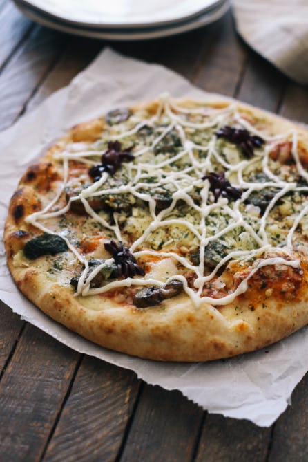 9 Halloween Pizza Ideas To Make The Perfect Spooky Dinner