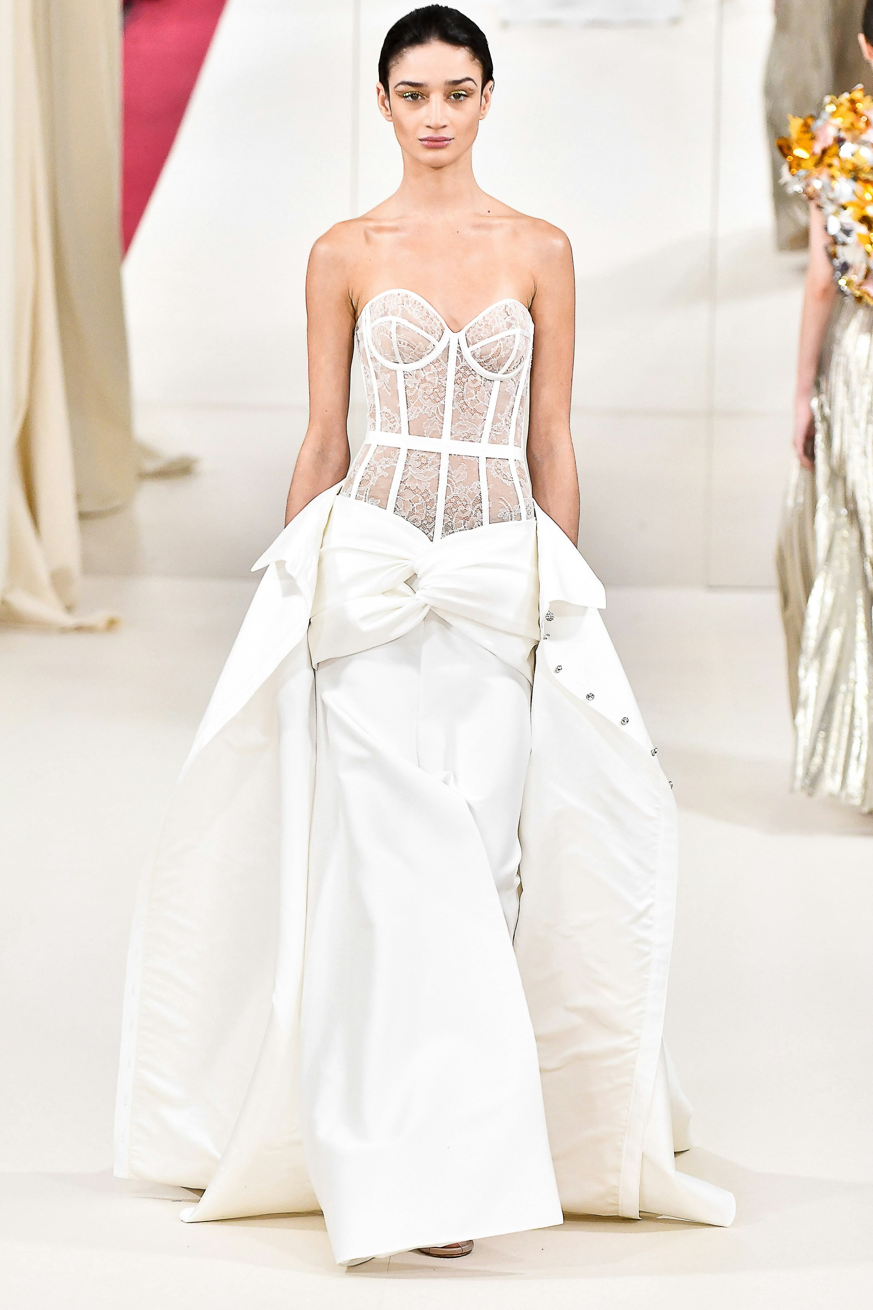 8 Trends From Haute Couture to Integrate Into Your Spring Wardrobe