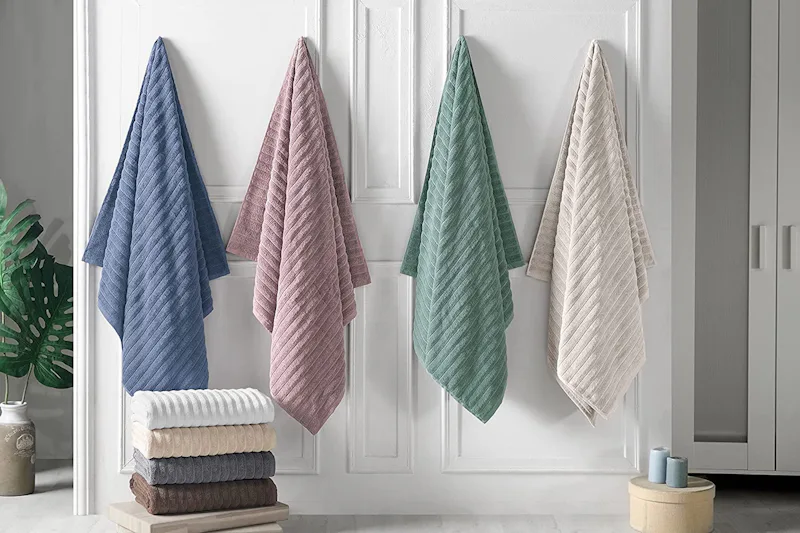 The 10 Best Oversize Bath Towels The 10 Best Oversize Bath Towels