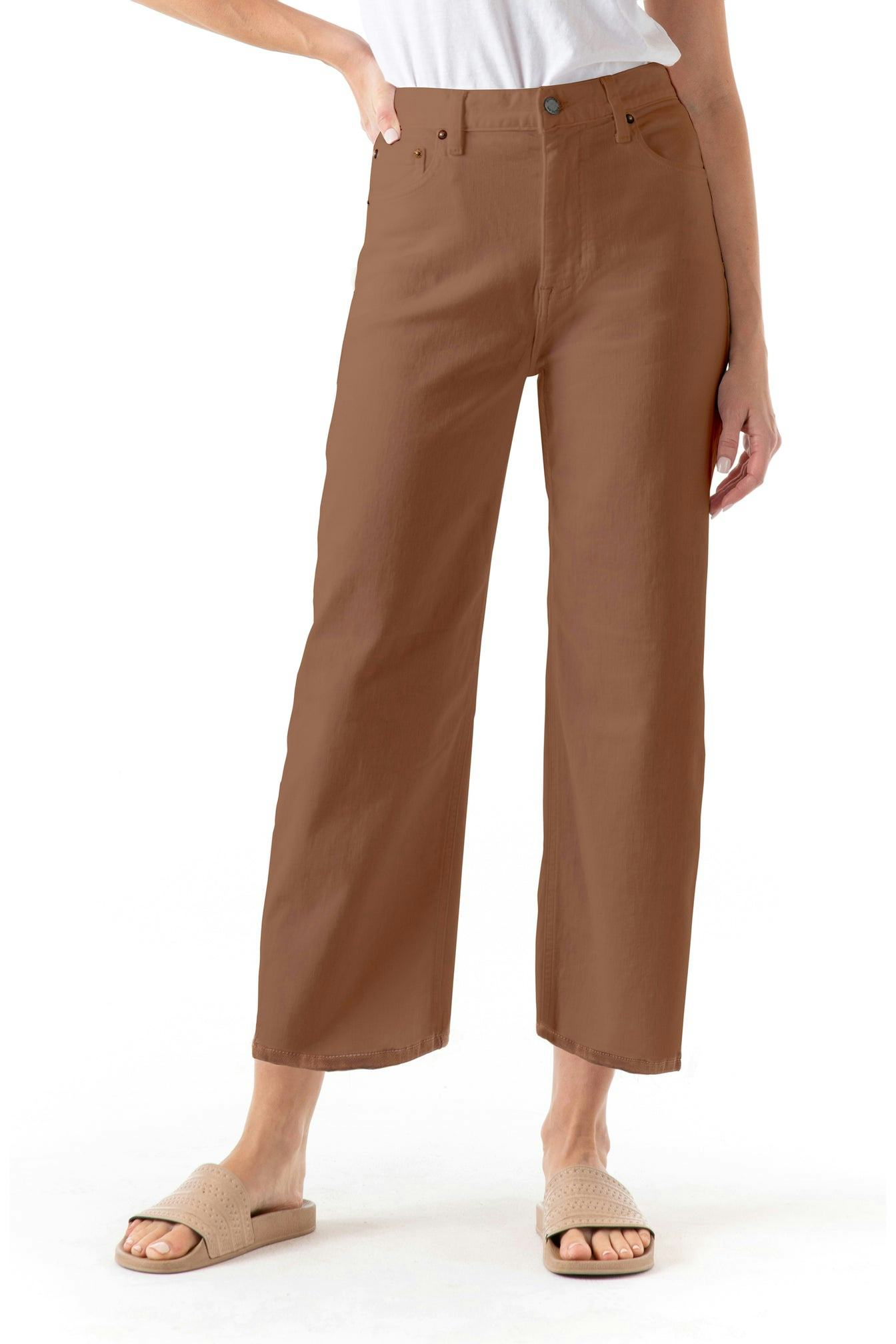 The Colorful Jeans Trend Is Currently Exploding On Instagram