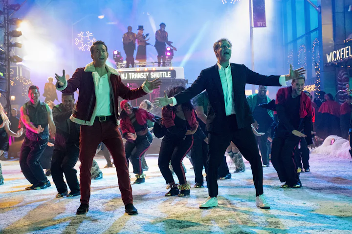 Ryan Reynolds & Will Ferrell Star In New Christmas Movie 'Spirited'