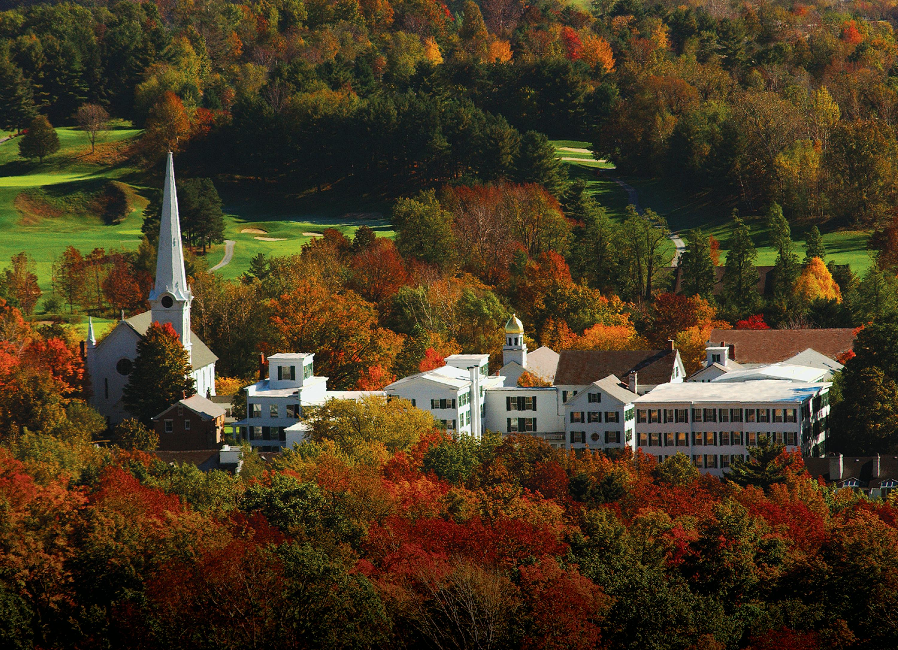 The Best US Hotels For Fall Foliage If You’re Looking For An Autumnal ...