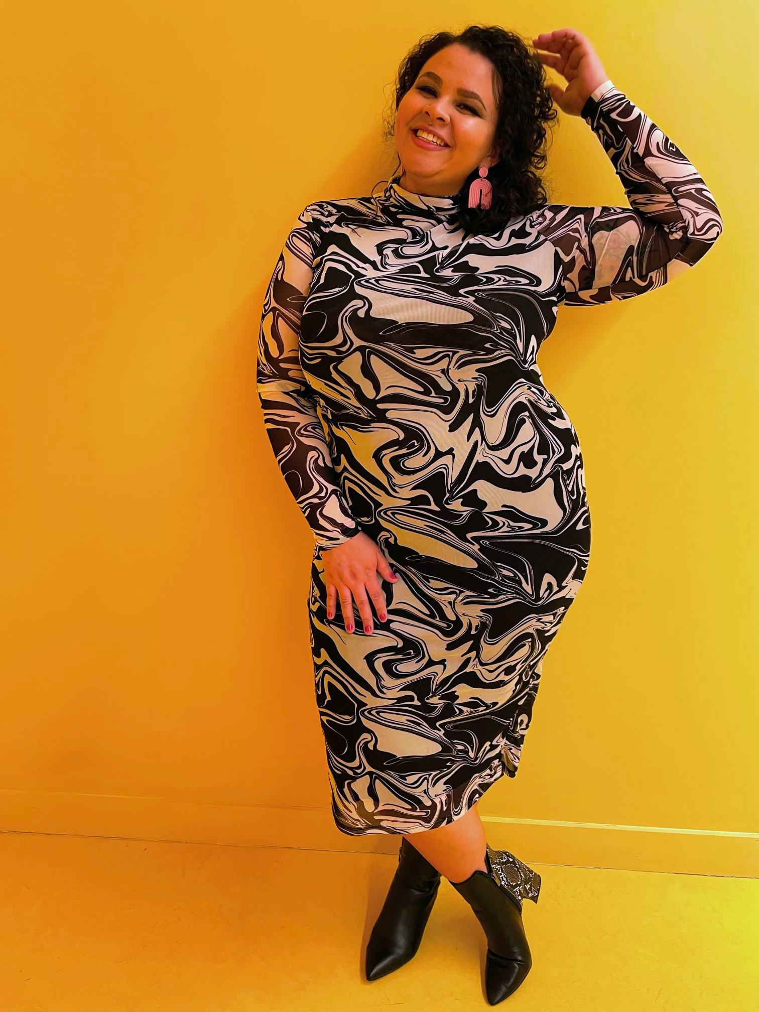 The 14 Best Plus-Size Fall Dresses, According To Fashion Influencers