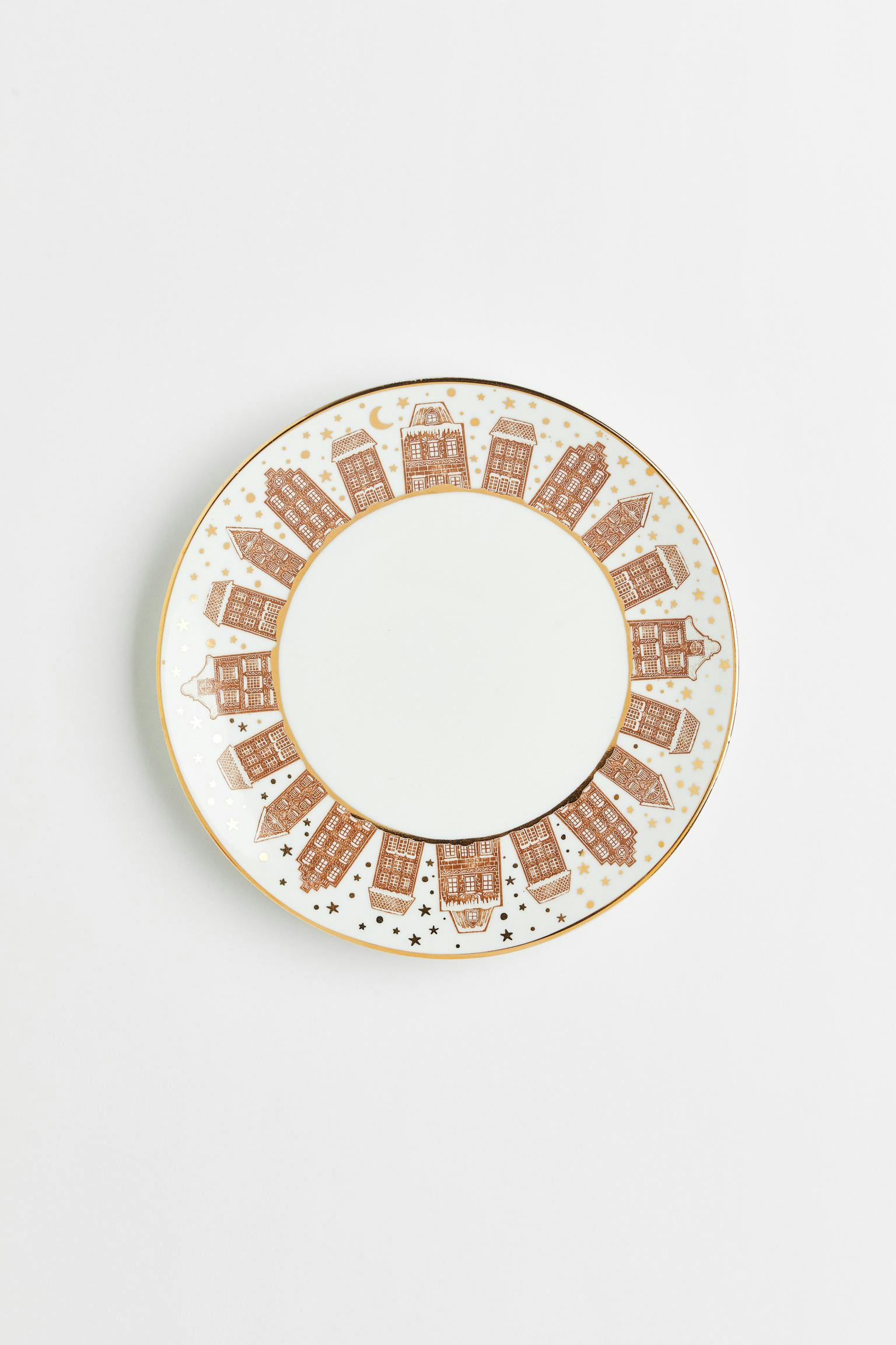 H&M Home’s 2022 Holiday Shop Is Full Of Affordable Decor Treasures