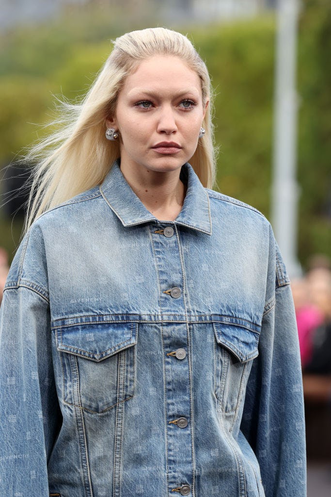 7 Chic New Makeup Trends From Paris Fashion Week S/S '23 You Can Wear Now