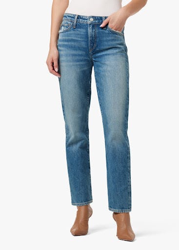 These Denim Trends Of Fall 2022 Are About To Be Everywhere