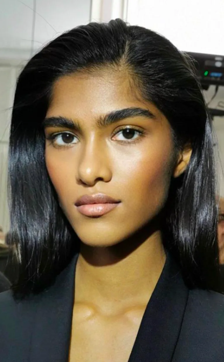 7 Chic New Makeup Trends From Paris Fashion Week S/S '23 You Can Wear Now