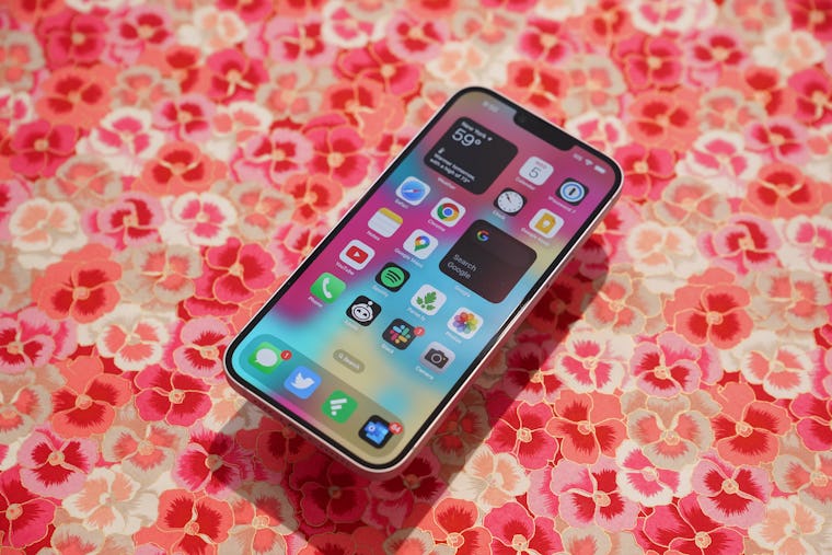 IPhone 14 Plus Review A Big Screen Without Any 14 Pro Max Extras IPhone 14 Plus Review A Big Screen Without Any 14 Pro Max Extras