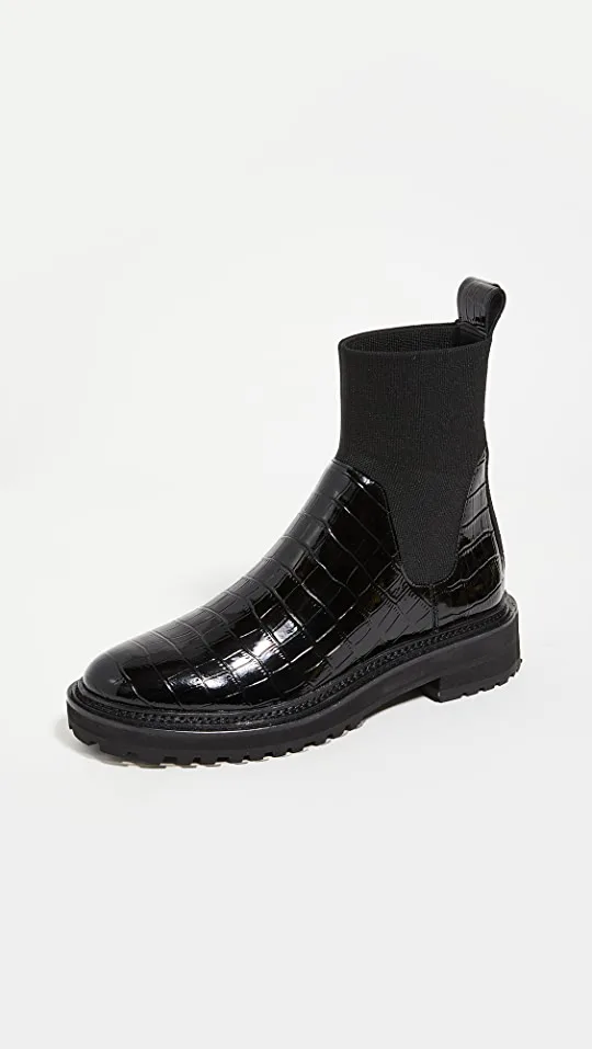 These Classic Boot Styles Make All Of My Winter Outfits Look Cooler