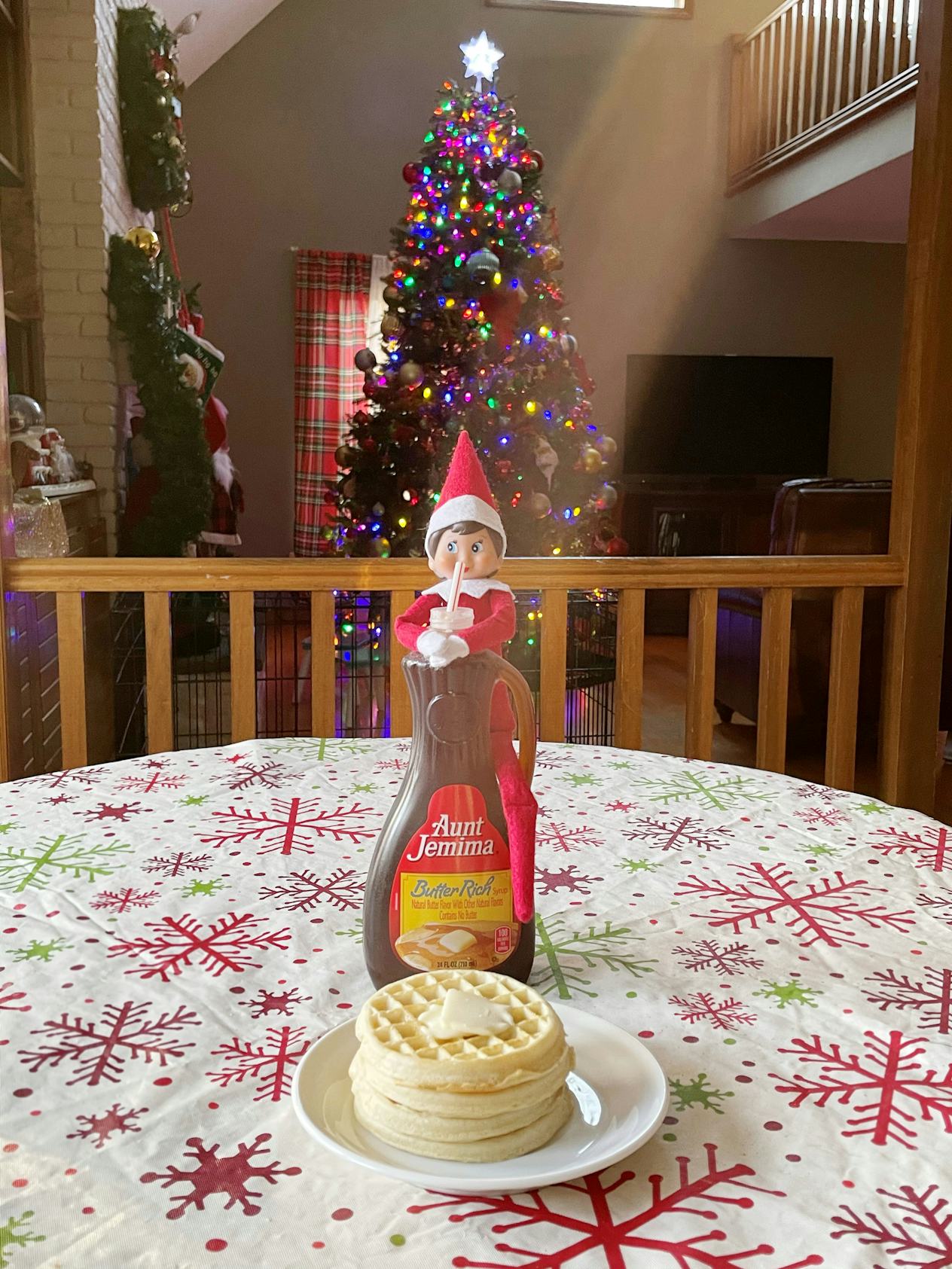 16 'Lazy Mom' Easy Elf On The Shelf Ideas