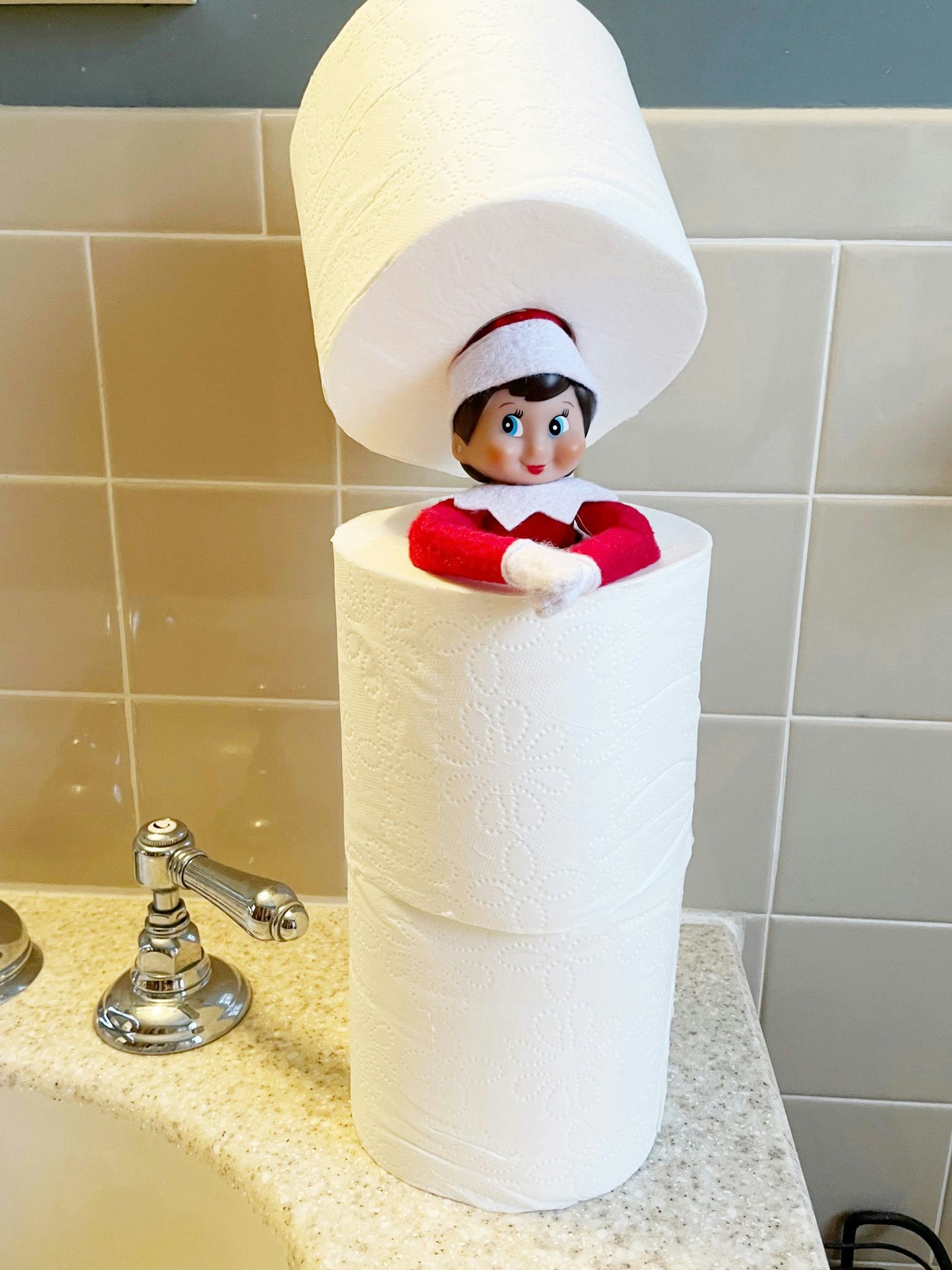 16 Elf On The Shelf Bathroom Ideas That Are Super Easy To Pull Off