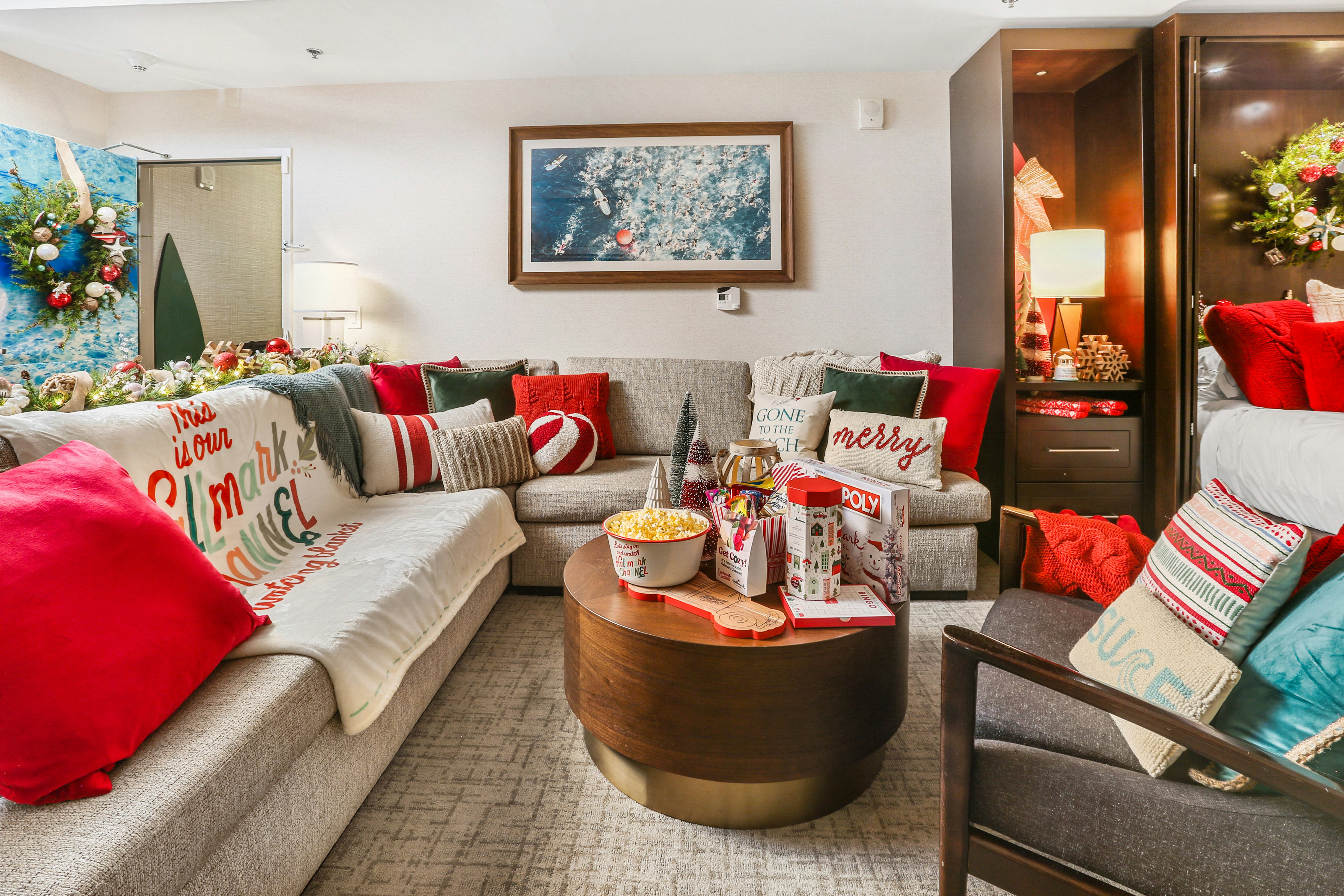Hilton's Hallmark Christmas Movie-Inspired Rooms Are So Immersive