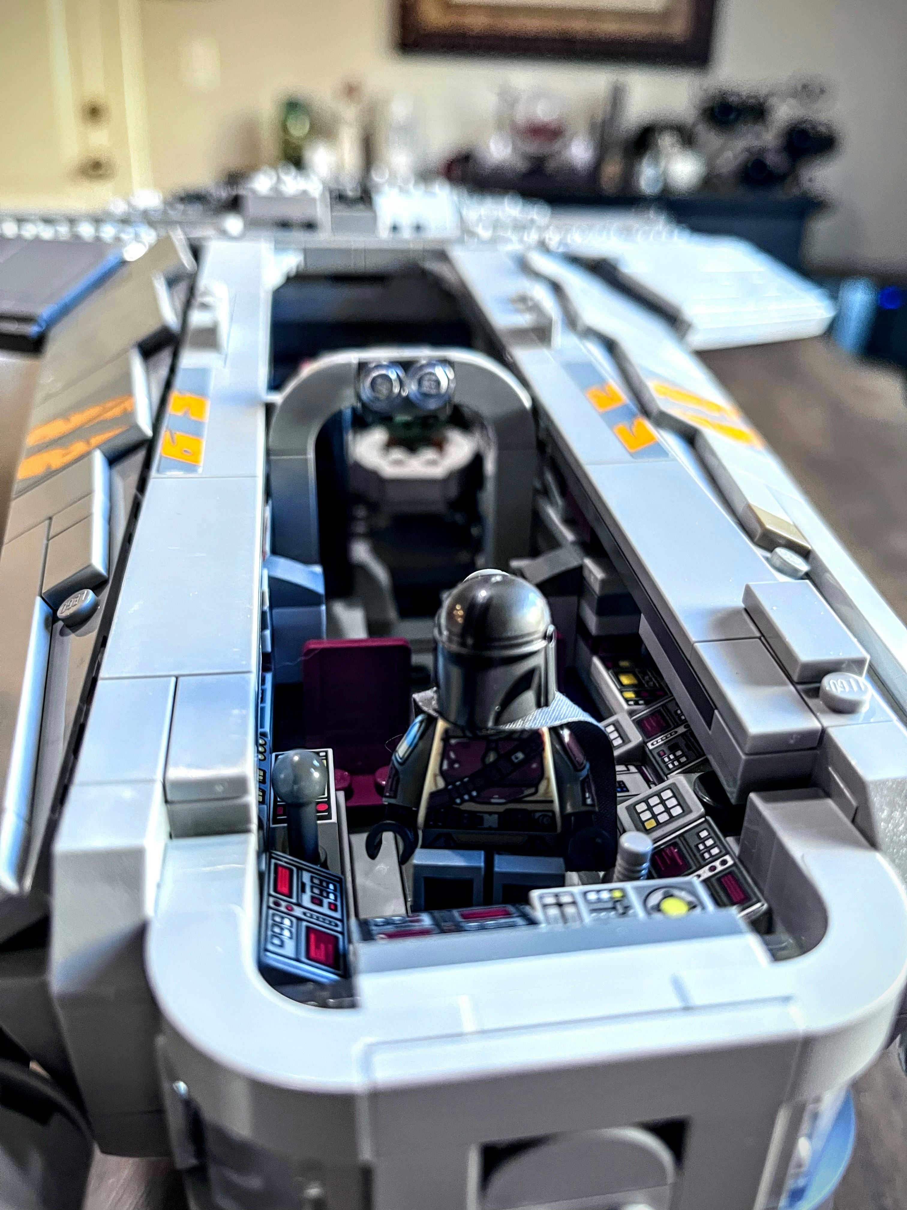 The LEGO Razor Crest Set Is Fantastic. Here Are 10 Amazing Details